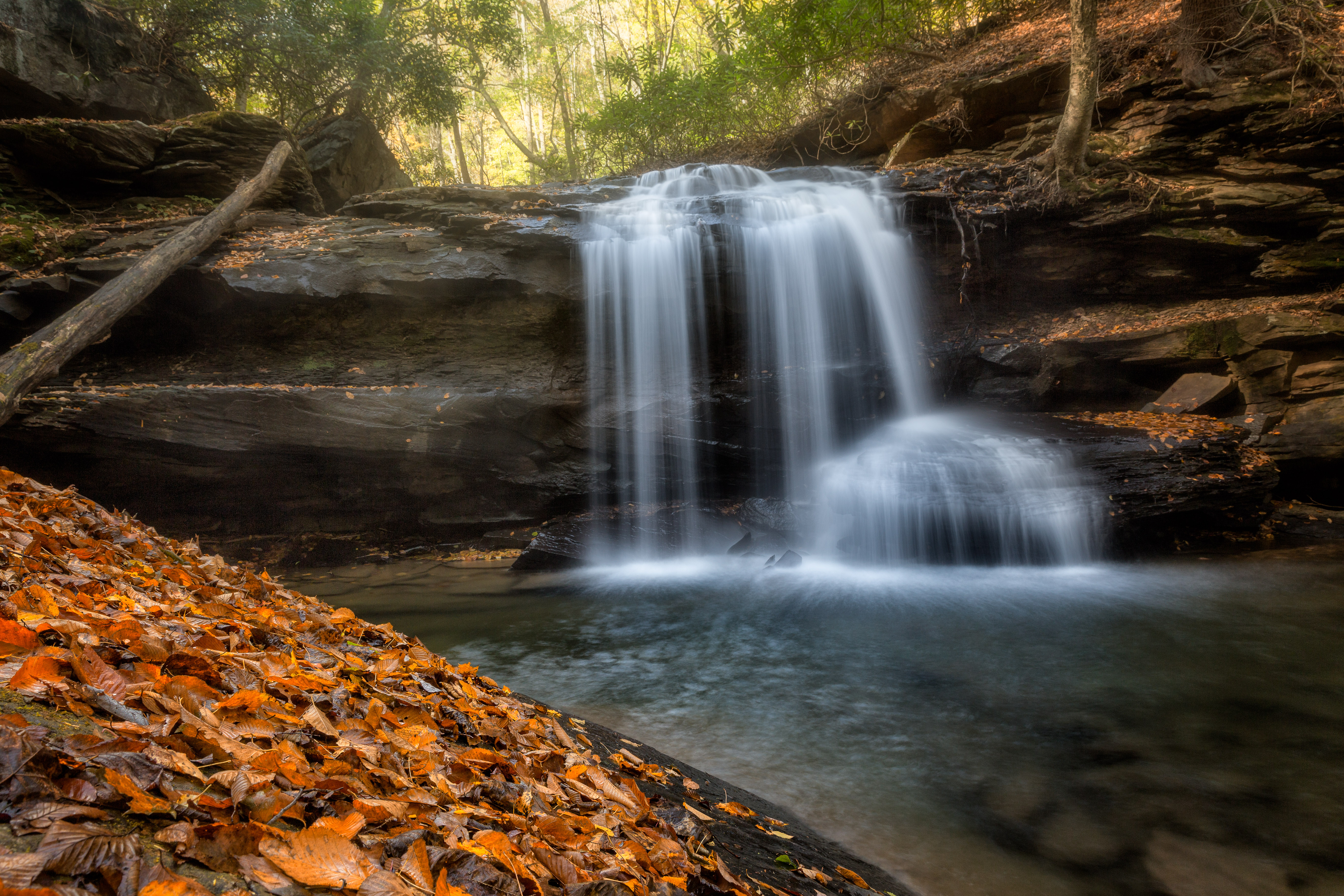 Jonathan Falls by Mark Bowers | Fstoppers
