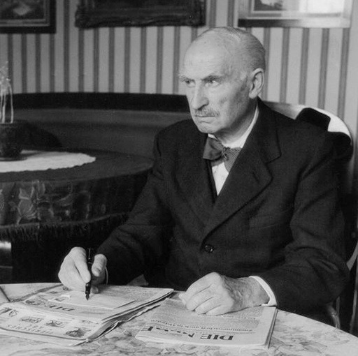 How the 'Leica Freedom Train' Saved Hundreds of Jews from the Holocaust ...