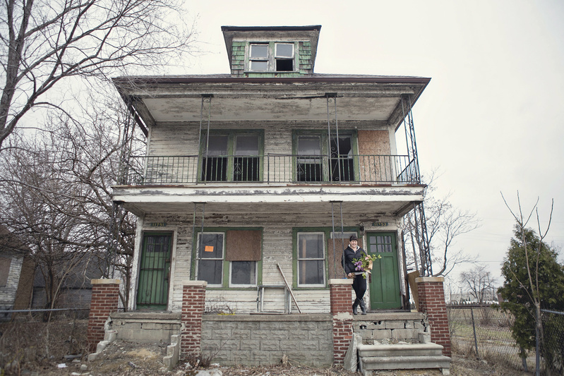 Beauty Blooms in Blight: Striking Photos Show Burst of Color in ...