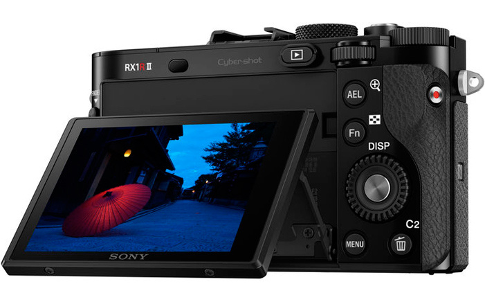 Hands-On with the Newly Announced Sony RX1R II | Fstoppers
