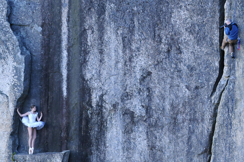 Breathtaking Pictures of Dancers and Couples on the Edge of a Cliff ...