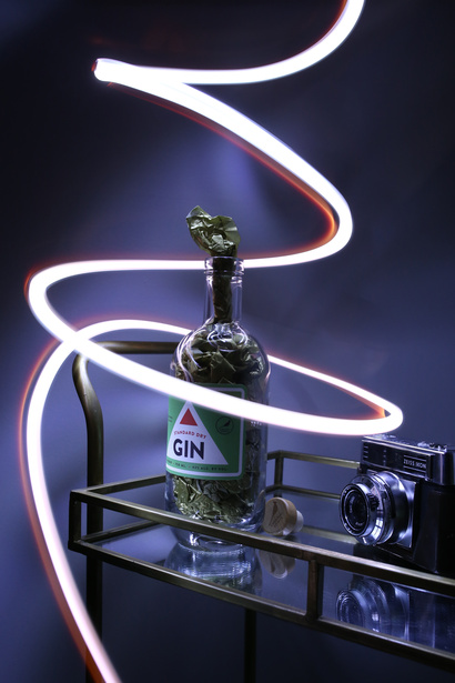 How to Easily Shoot High-End Product Photography Using Light Trails ...