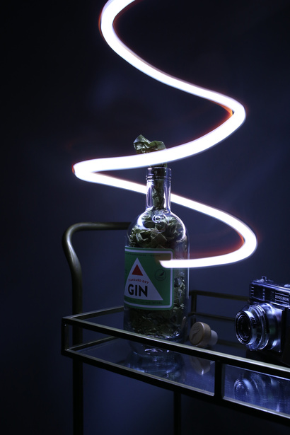 How to Easily Shoot High-End Product Photography Using Light Trails ...
