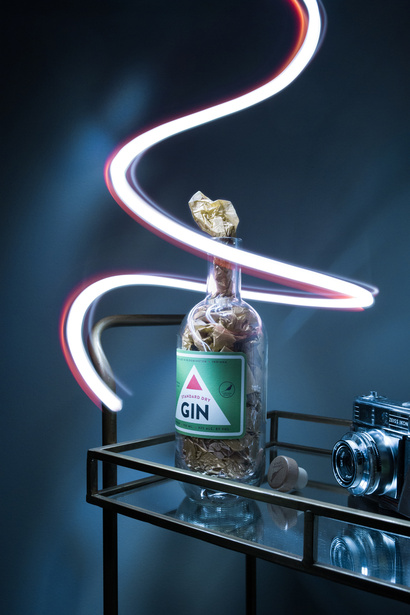 How to Easily Shoot High-End Product Photography Using Light Trails ...