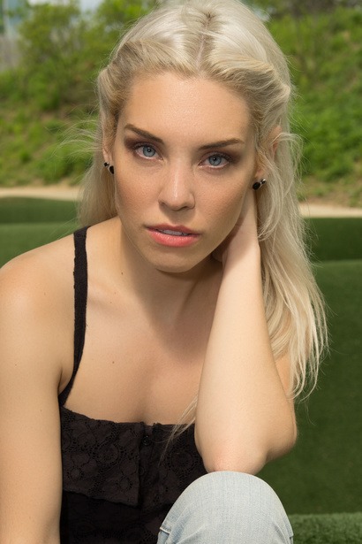 Flash Photography for Beginners: How to Take Amazing Portraits With On ...