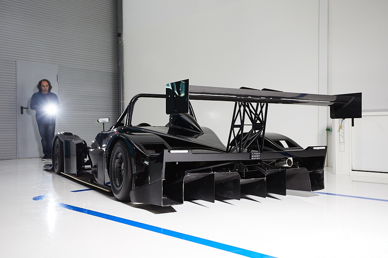 How I Photographed Two Racing Cars With Only Two Strobes | Fstoppers