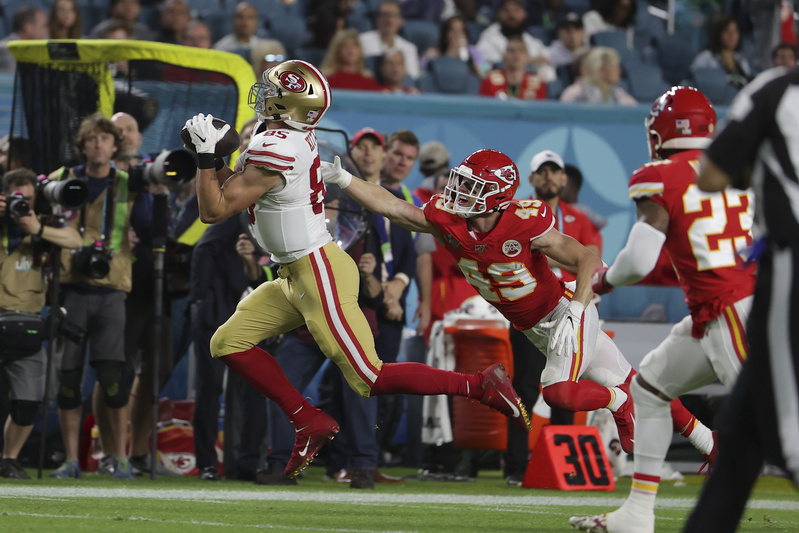 From Friends' Weddings to NFL Photographer: Terrell Lloyd and the ...