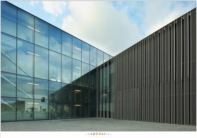 How To Use a Tilt-Shift Lens, Part 1: The Shift Function | Fstoppers