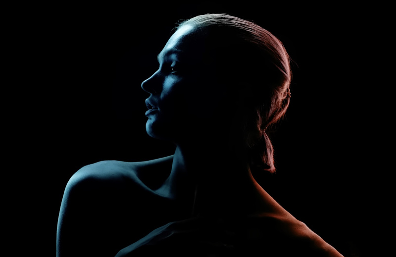 Create an Effective Rim Light With One Light | Fstoppers