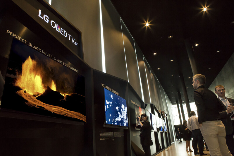 Reconnecting With The Beauty of The Pure Black Night Sky In The Age of ...
