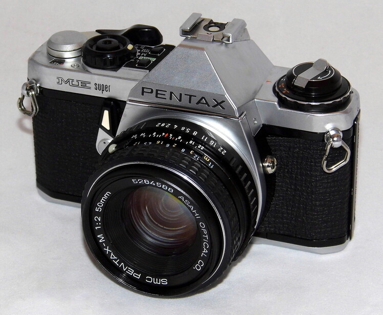 10 Incredible 35mm Film Cameras Worth Buying in 2025 | Fstoppers