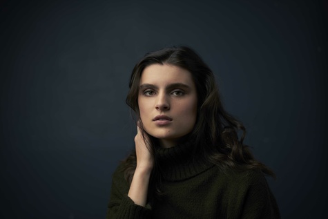 Understanding Light: Large Light Sources and How To Use Them | Fstoppers