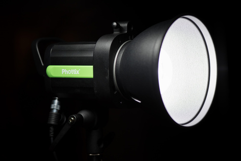 Fstoppers Reviews the Phottix Indra500 TTL | Fstoppers