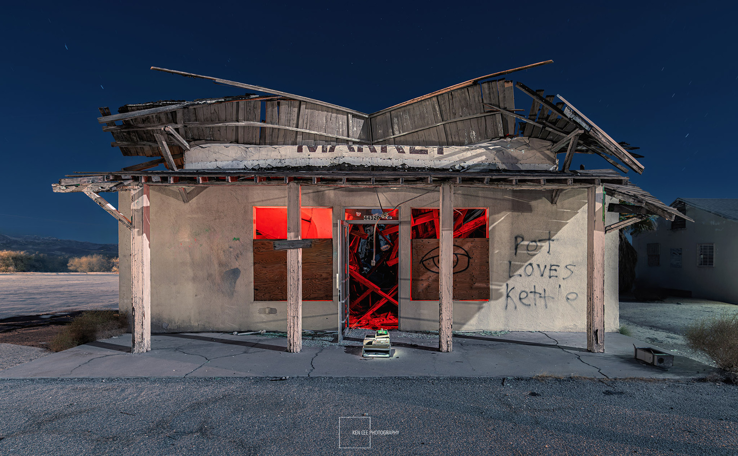 Behind-The-Scenes: Light Painting a Desert Ghost Town at Night - The ...