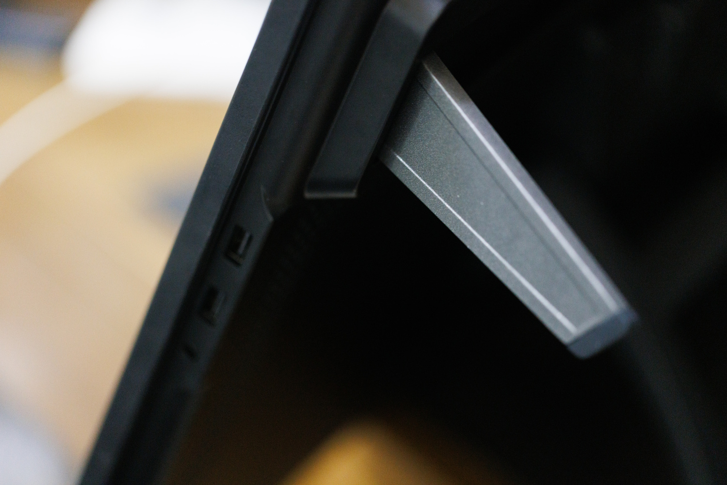 We Review the 3rd Generation Huion Kamvas Pro 24: A Pen Display ...