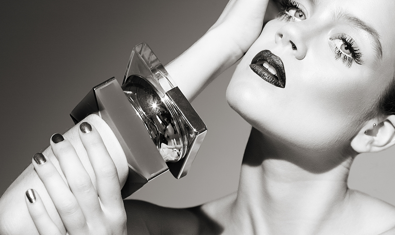 Shelby in Hard Light - DALLAS LOGAN on Fstoppers