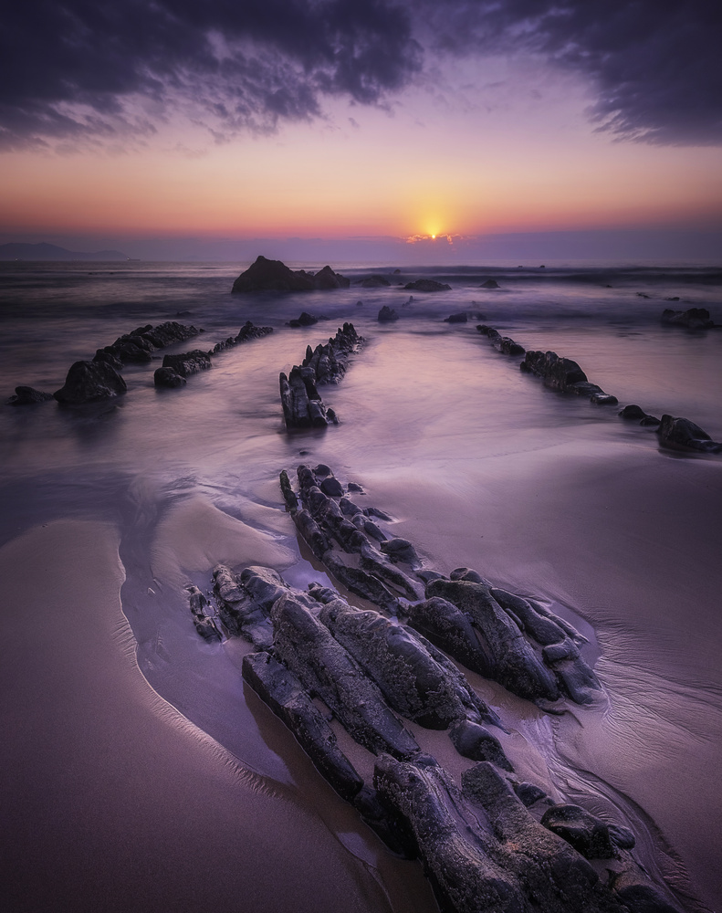Buried Dragon Tail - Aritz Atela on Fstoppers