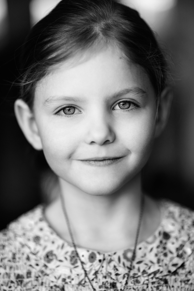 Natural light child portrait in black and white - Eoin Schmidt-Martin ...