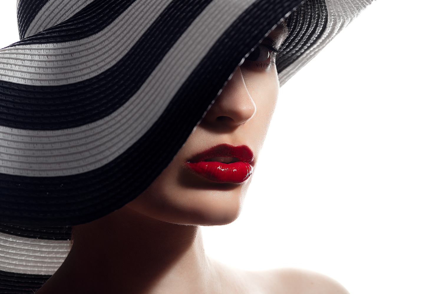 Woman of Mystery - Emily Moore on Fstoppers