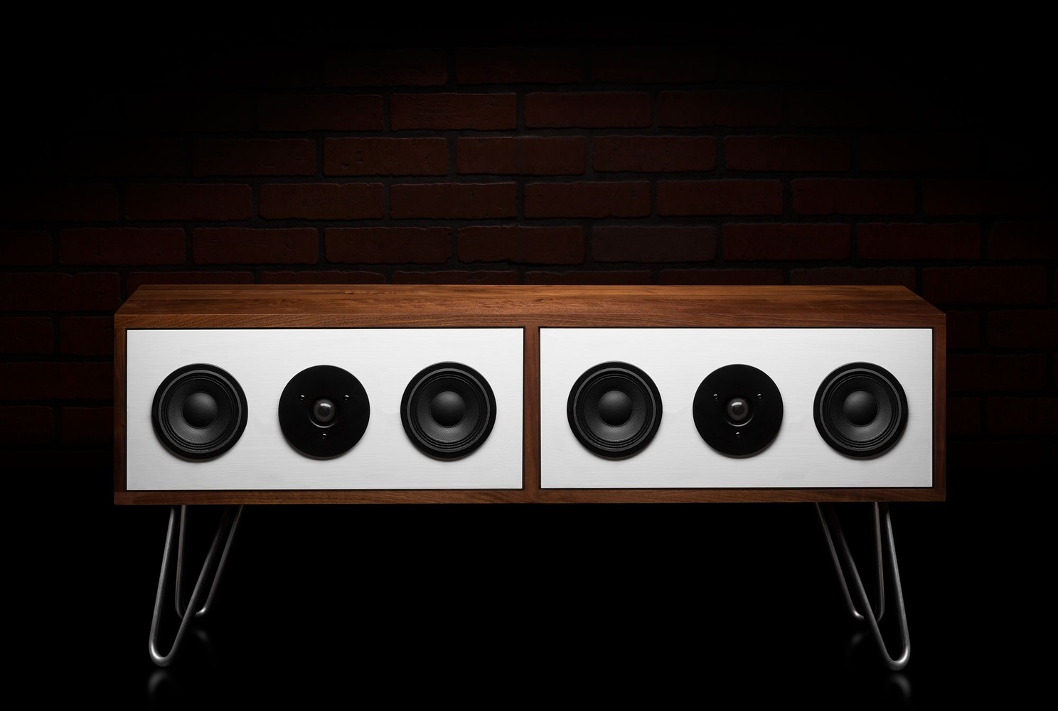 Hifi Hand Made Speaker - Vaclav Rus on Fstoppers