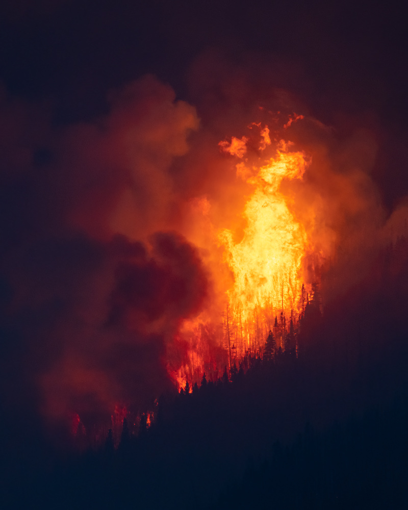 Fire Giant - Mike Yackulic on Fstoppers