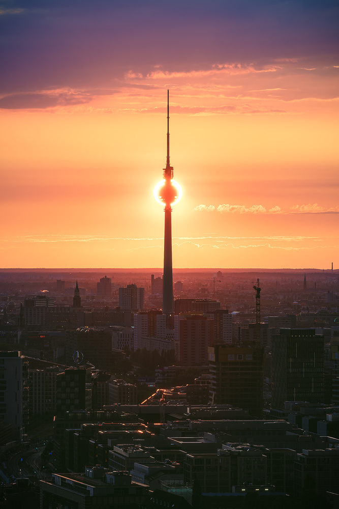 Berlin - Eclipse II - Jean Claude Castor on Fstoppers
