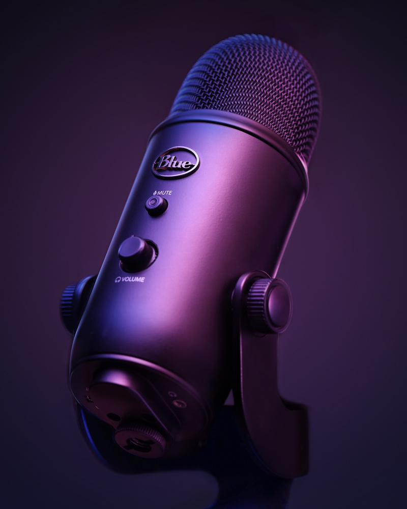 Blue Mic purple lights | Fstoppers