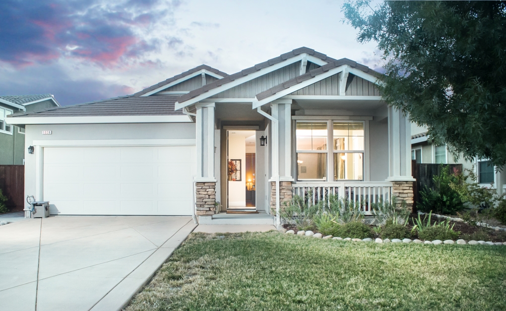 Exterior - Garrett Davis on Fstoppers