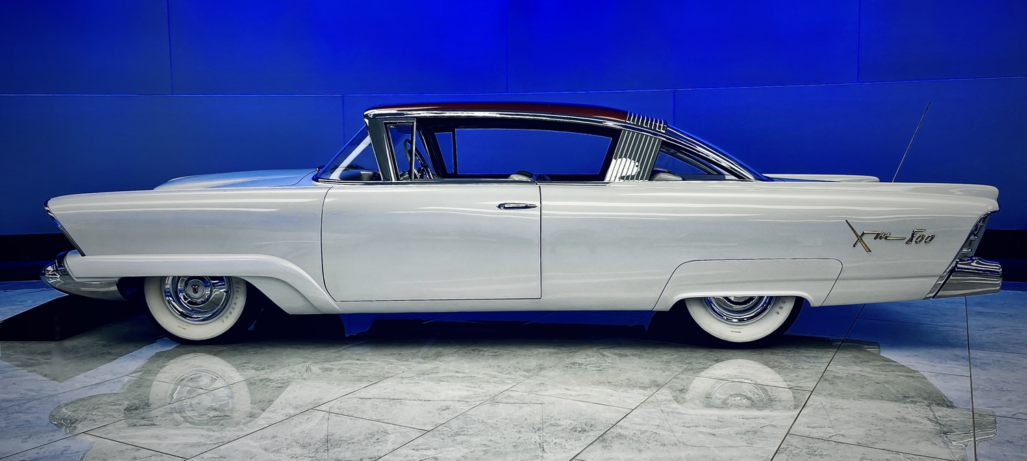 The 1954 Ford Mercury XM-800 - Ron Welch on Fstoppers