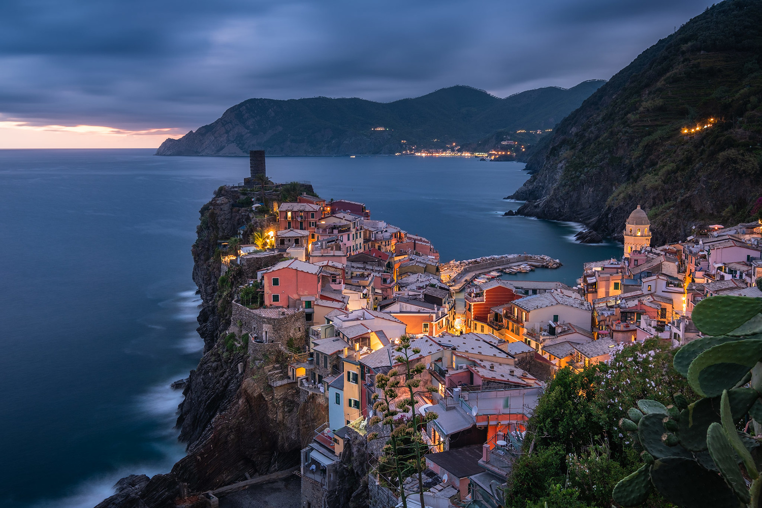 Another night in Vernazza - Anton Galitch on Fstoppers