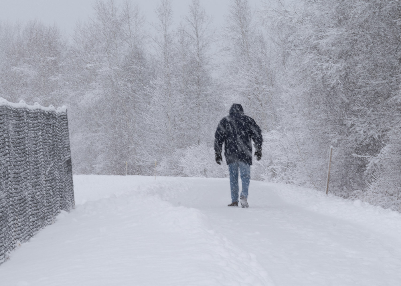 Braving the Storm - Alan Brown on Fstoppers