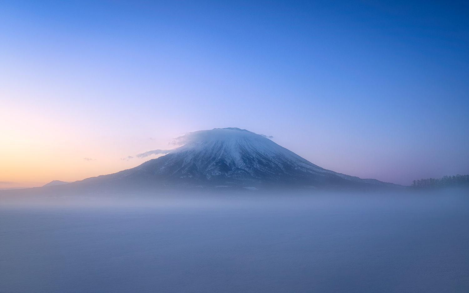 Ezo Fuji hazy in the fog - yuusei nagahata on Fstoppers
