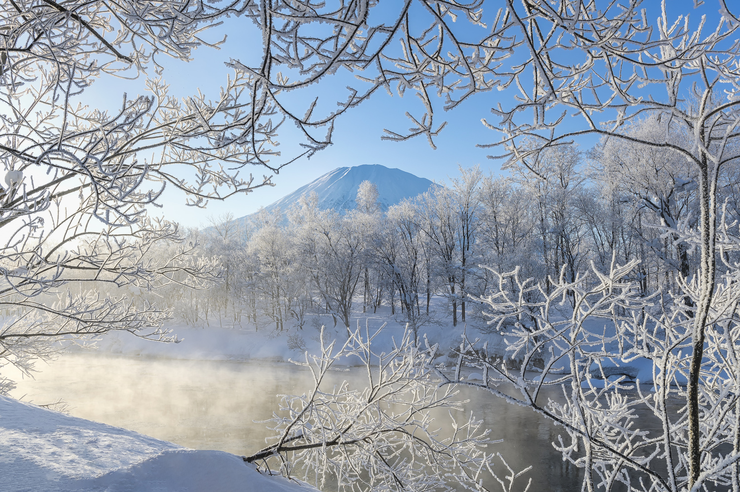 Hoarfrost and Ezo Fuji - yuusei nagahata on Fstoppers