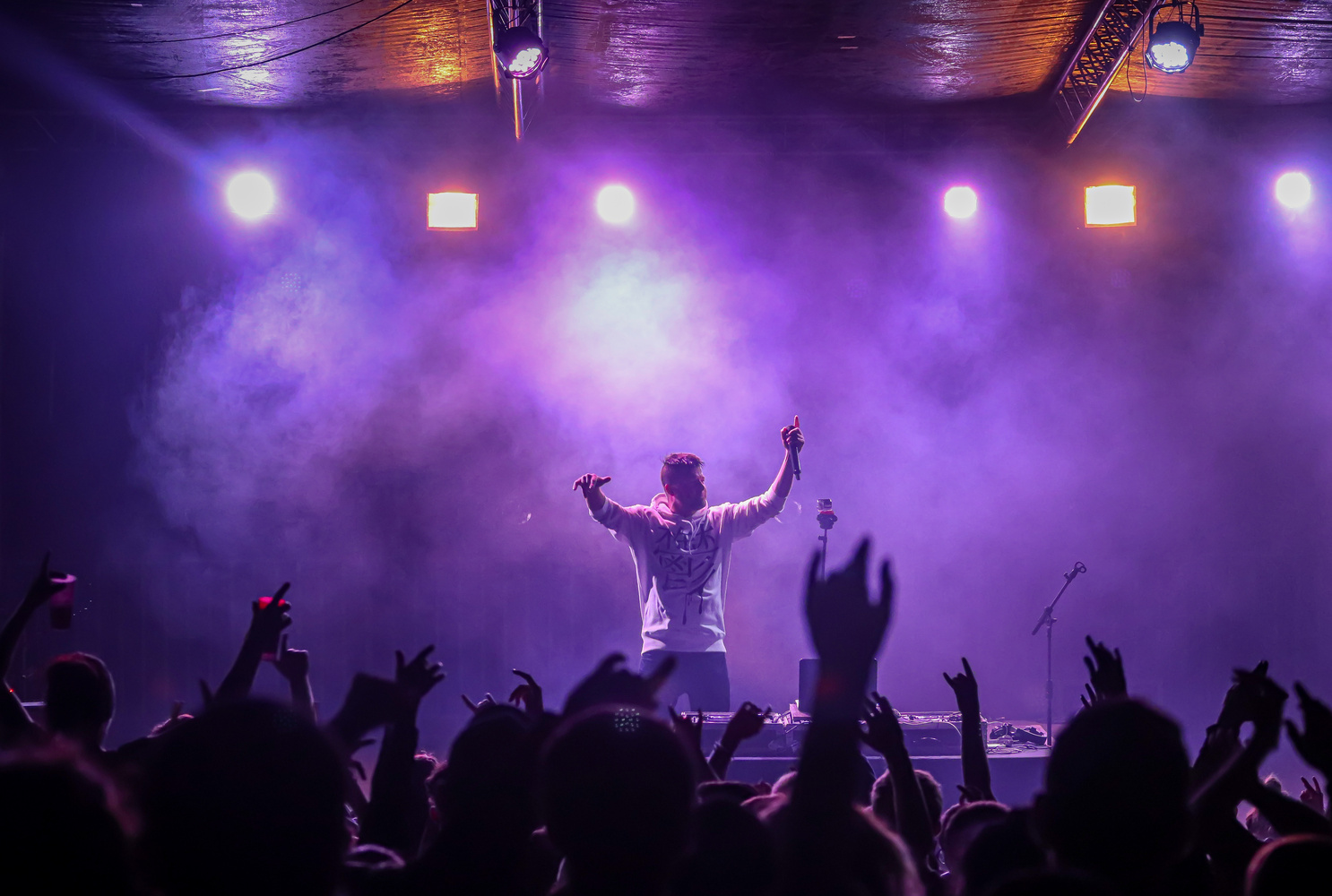 Human Kebab Crowd - Jason MacIsaac on Fstoppers