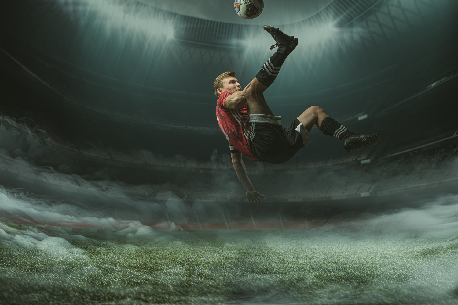 soccer senior by Dan Rowe | Fstoppers