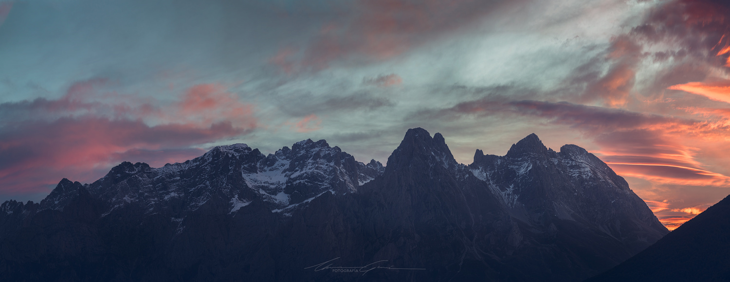 Valdeon Sunrise - Manu García on Fstoppers