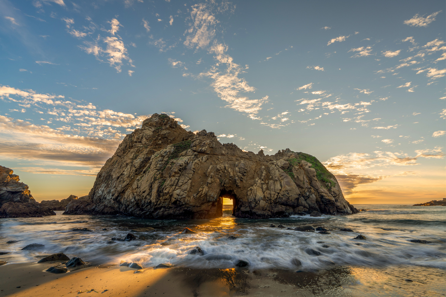 Light show at Pfeiffer beach keyhole arch | Fstoppers