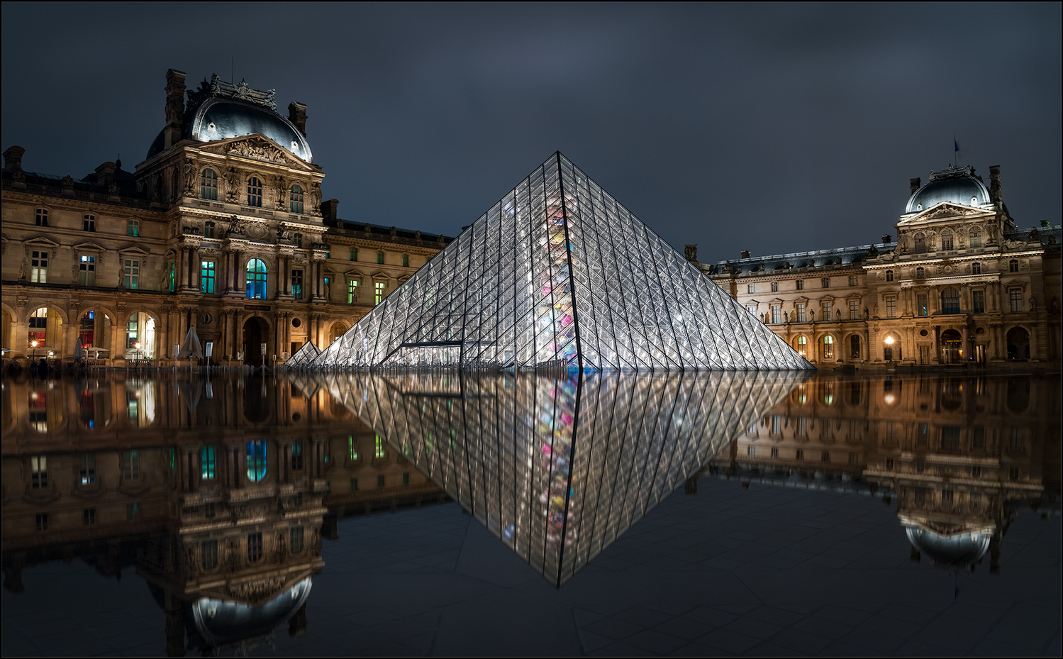 Louvre reflections - Theo Potgieter on Fstoppers
