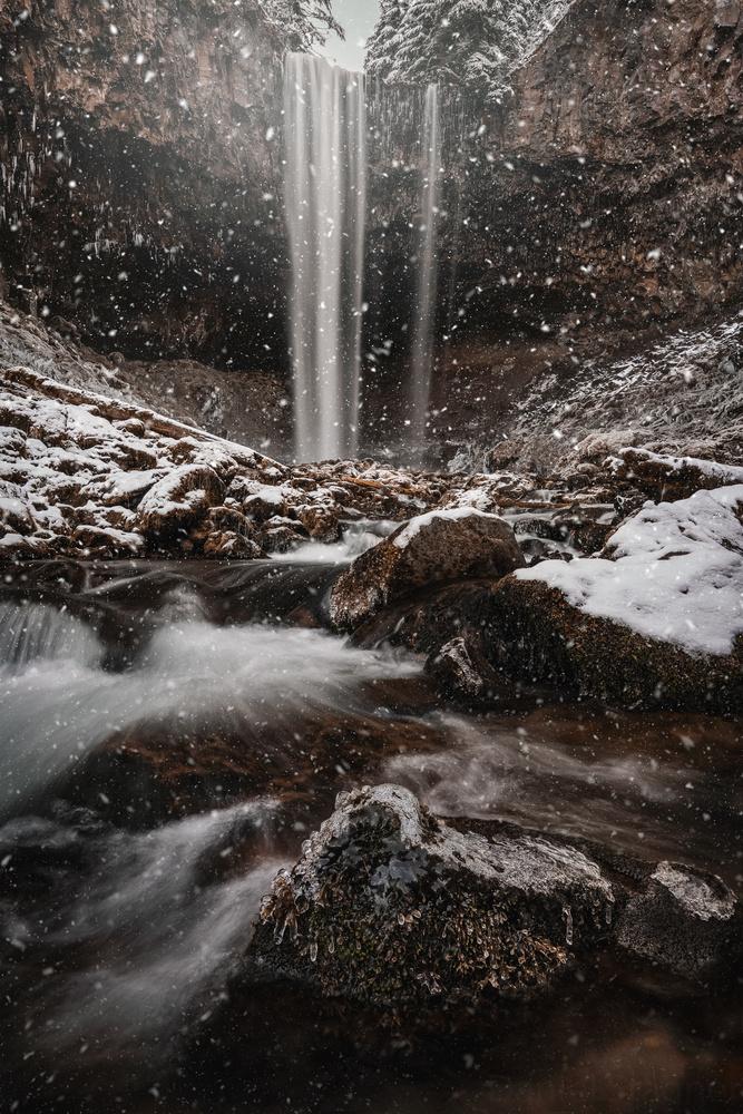 Waterfall wearing its winter dress - Daniel Stagner on Fstoppers