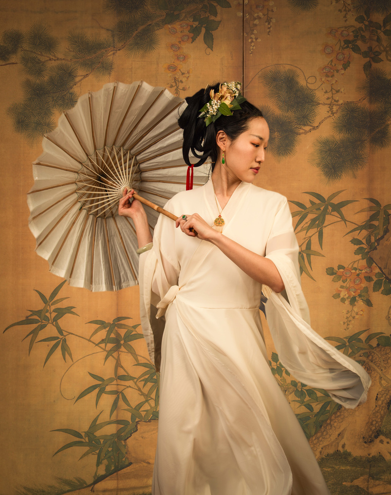 Chinese woman with Parasol - Paula Morin on Fstoppers