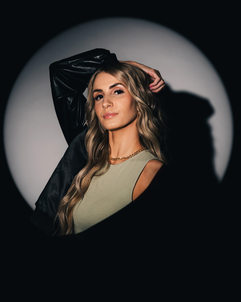 Spotlight Series: Gentry - Jason Hannett on Fstoppers