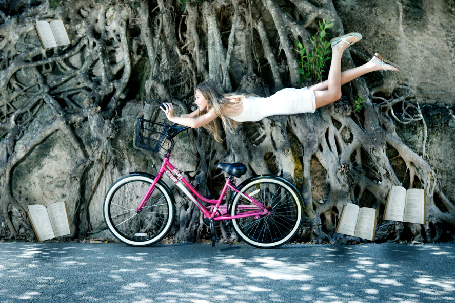 She gets to know her city. - Gabby Perez on Fstoppers