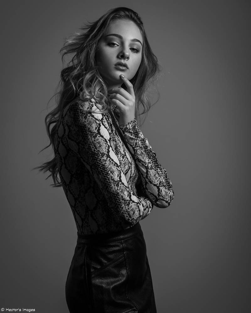 Jadyn in snakeskin and leather - Portrait Photography on Fstoppers