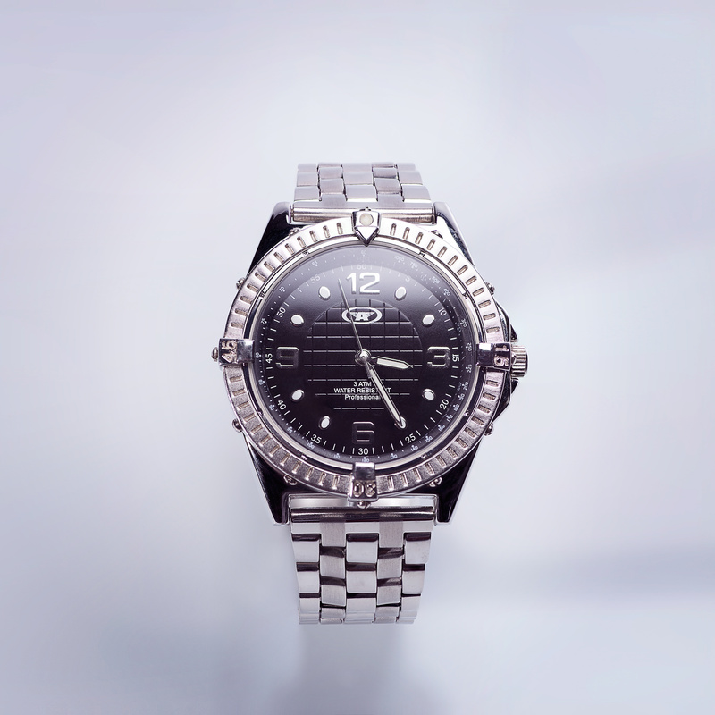 Aerial Watch - Richard Bell on Fstoppers