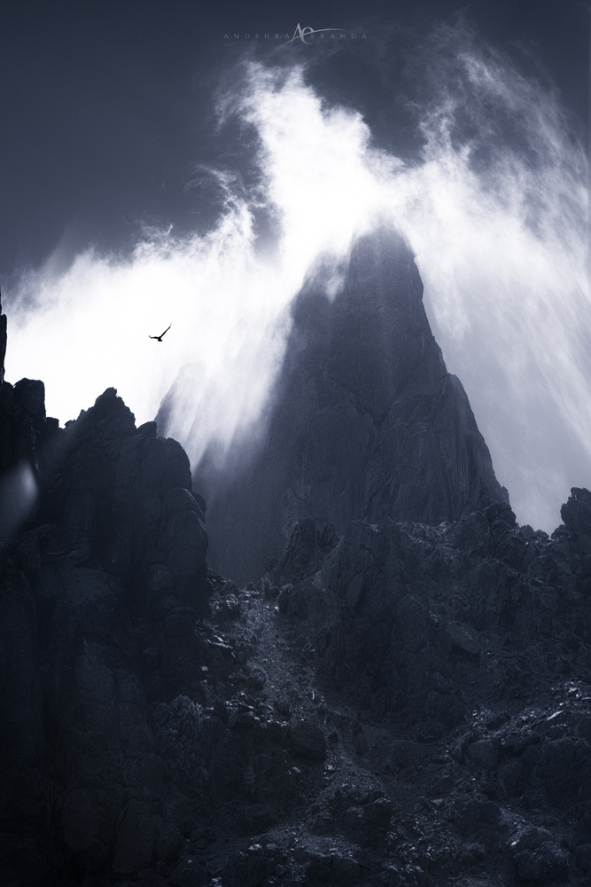 Race to Orodruin - Anushka Eranga on Fstoppers