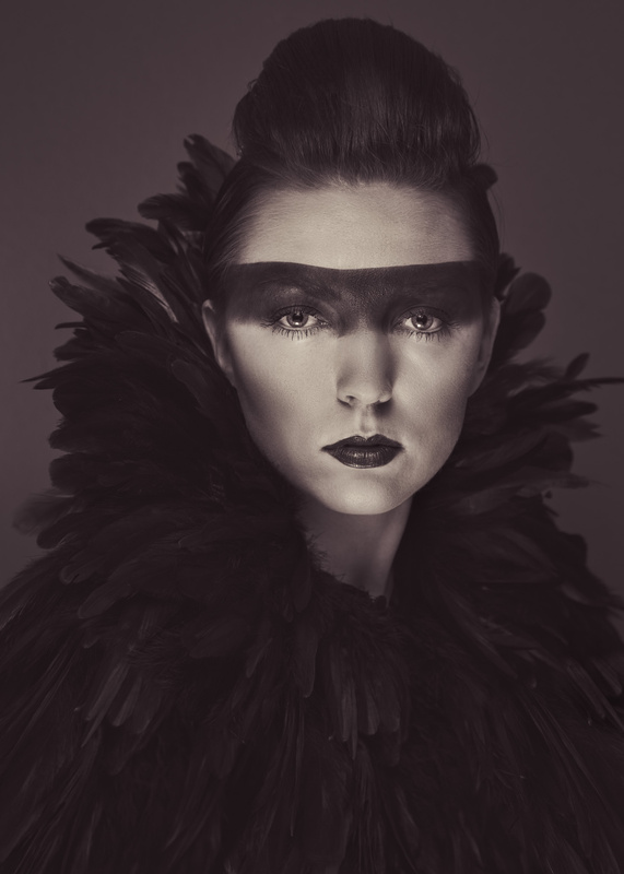 Associate with Crows - Amelia Roslyn on Fstoppers