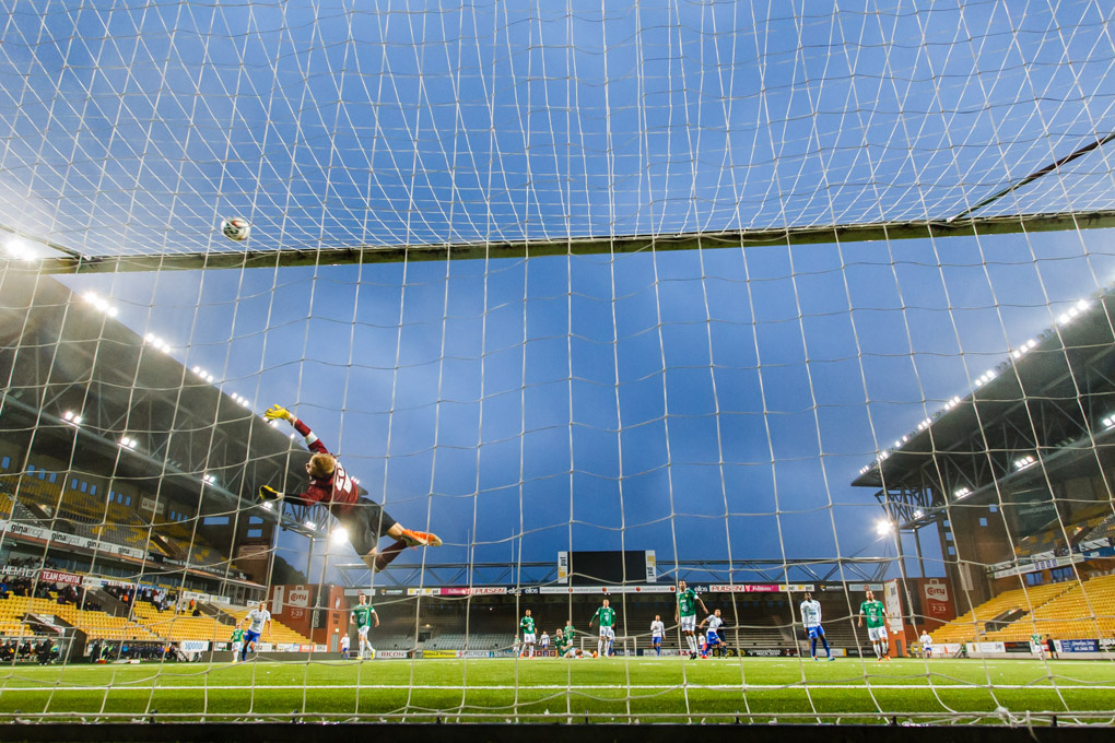 Soccer remote - Daniel Malmberg on Fstoppers