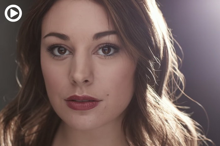 A Straightforward Guide to Creating Backlit Portraits in Studio – SySyPhoTo