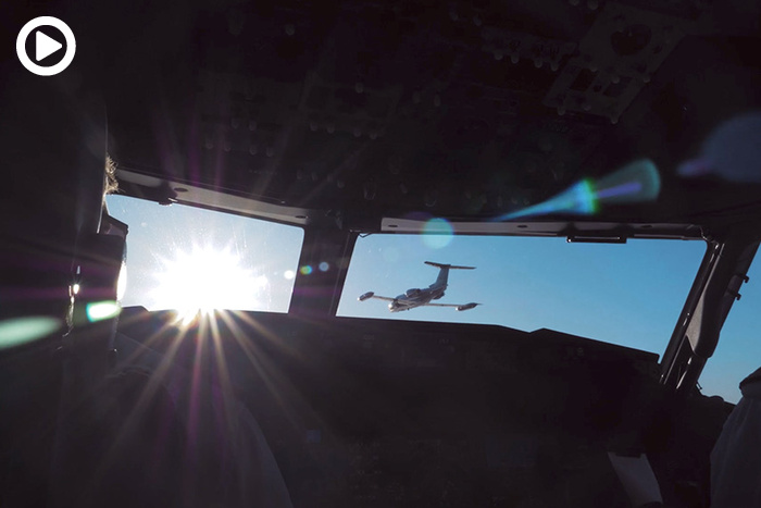 Behind the Scenes of Filming an Aircraft in Flight – SySyPhoTo