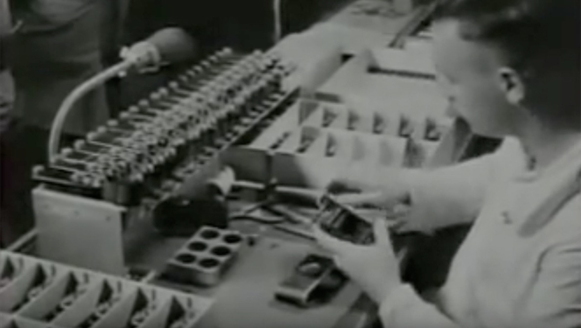 Old School Cool: The Leica Factory Before World War II | Fstoppers